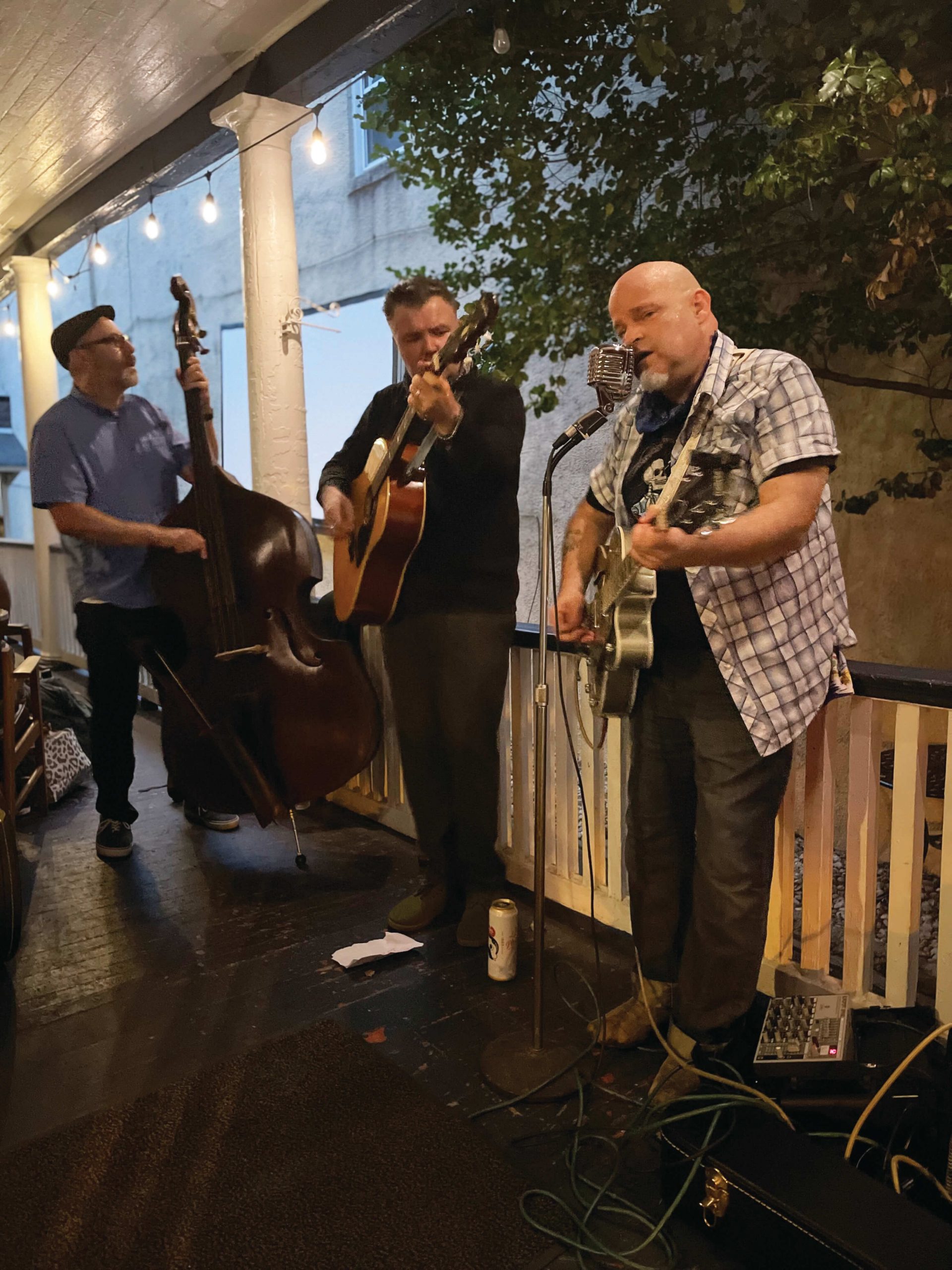 HQ Test Kitchen – Bar – Dangerously Delicious Pies